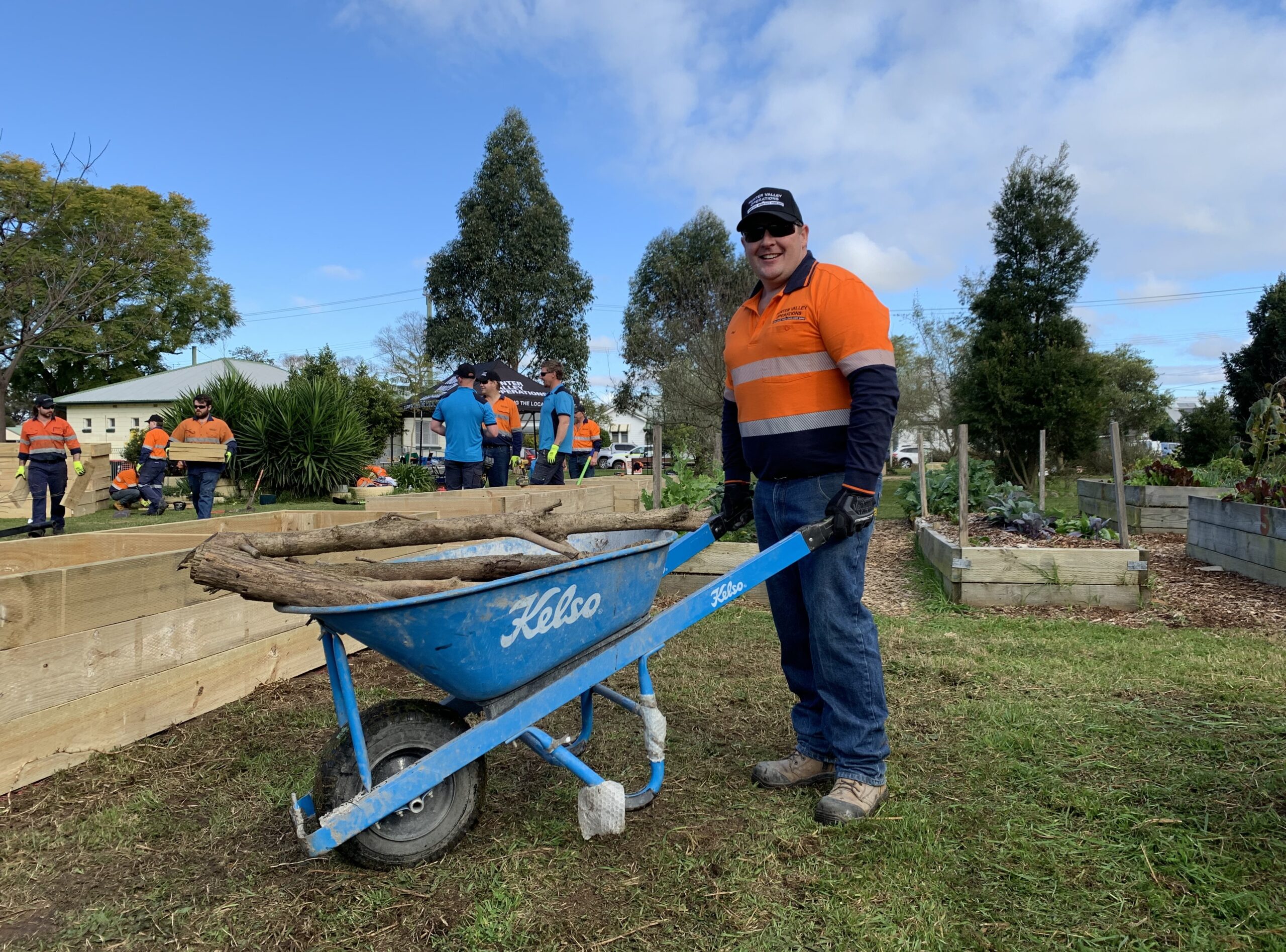 HVO apprentices get green thumbs at Singleton Community Garden | Hunter ...